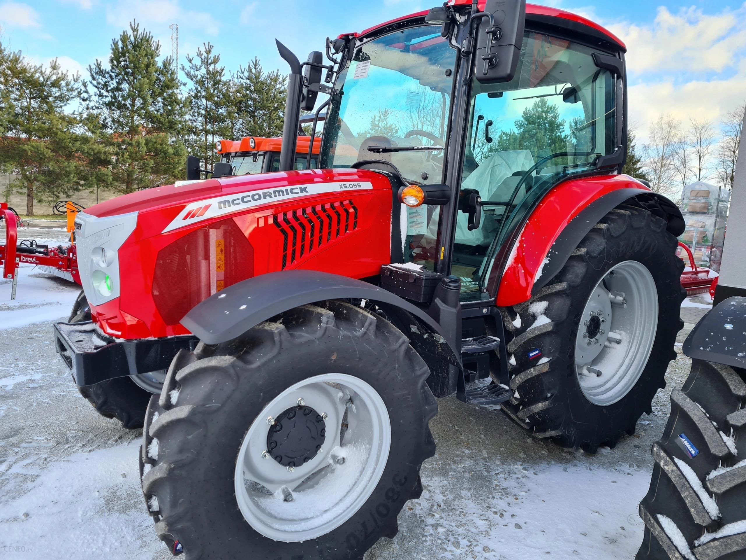 CIĄGNIK ROLNICZY MCCORMICK X4.085 – sklep-kraftline.pl