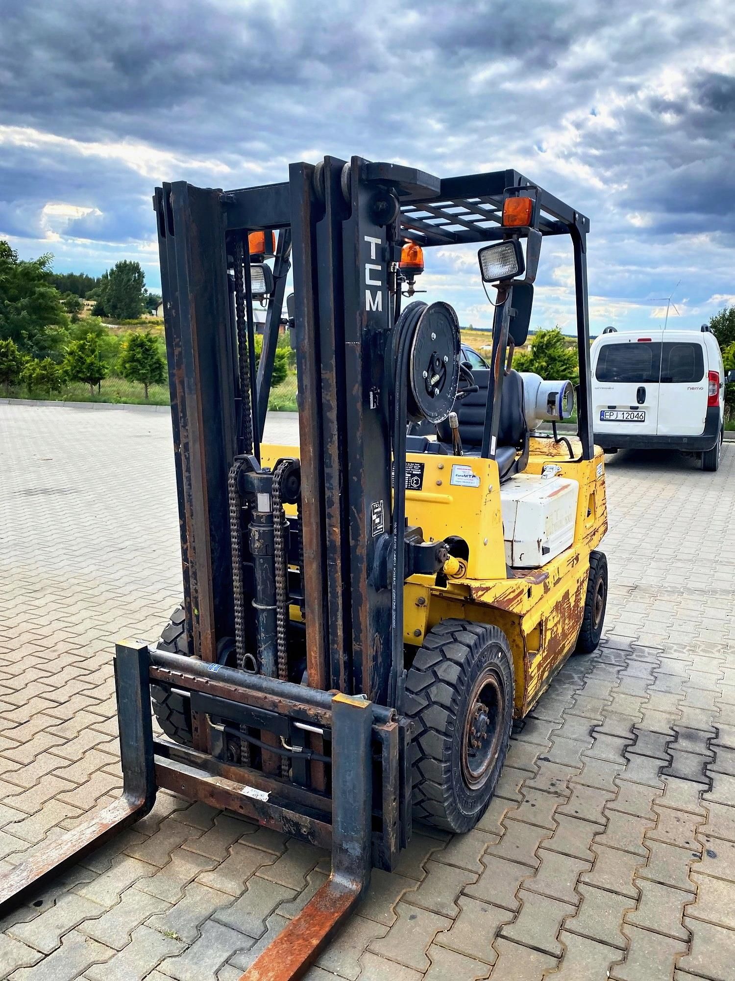 Wózek Widłowy Tcm Fg20 Lpg Triplex 4.30M Przesuw – sklep-kraftline.pl